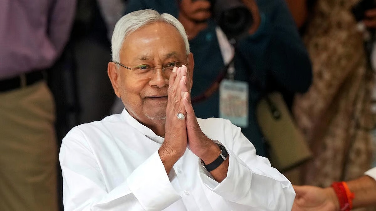 Nitish Kumar meets Governor after Cabinet meeting, Assembly to be ...