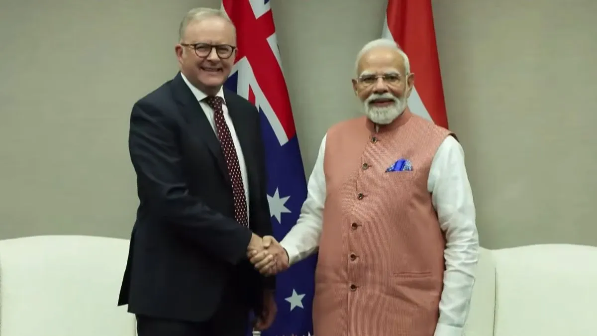 PM Modi meets Australia's Anthony Albanese in Johannesburg | WATCH ...