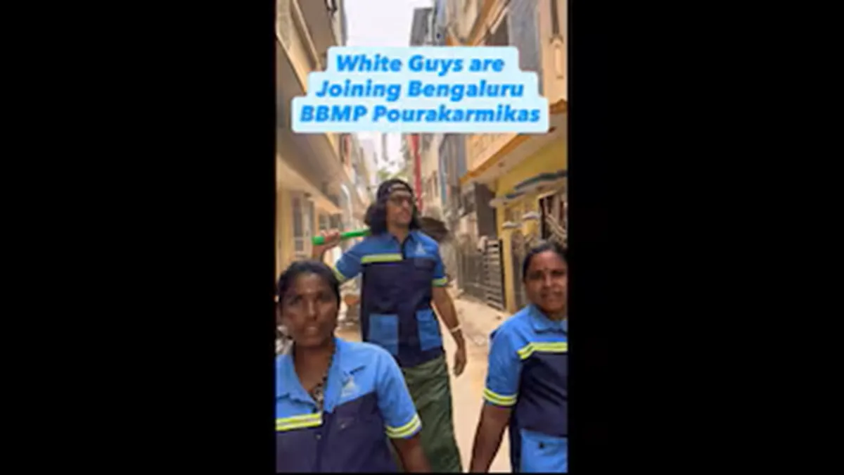 Viral video from Bengaluru shows American man joining BBMP workers to ...