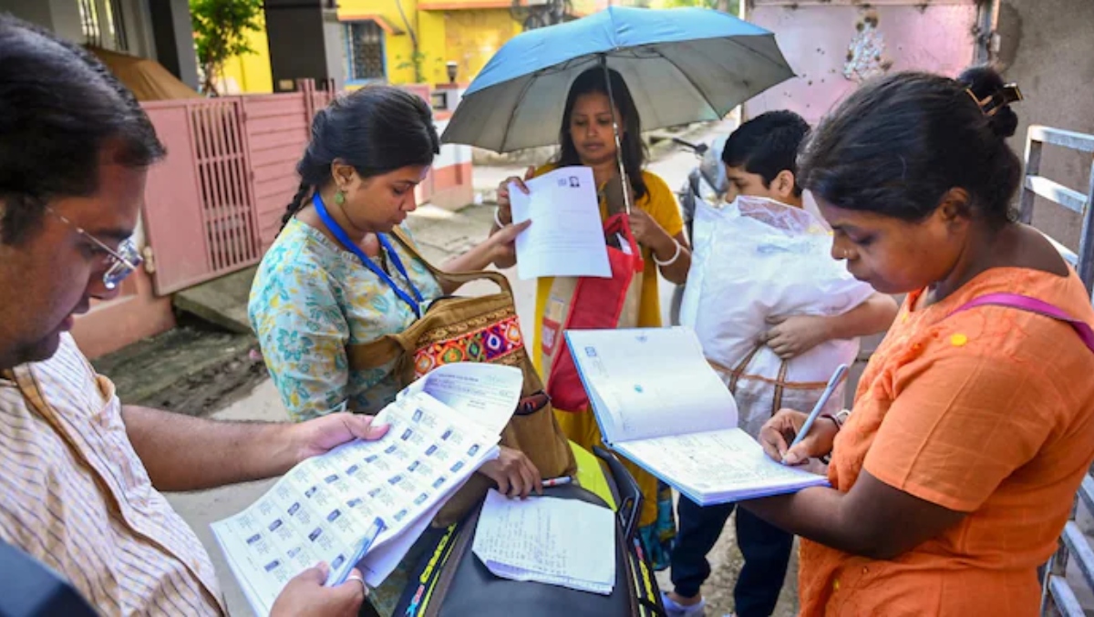 EC extends SIR deadline in 12 states, UTs; draft electoral list to be ...
