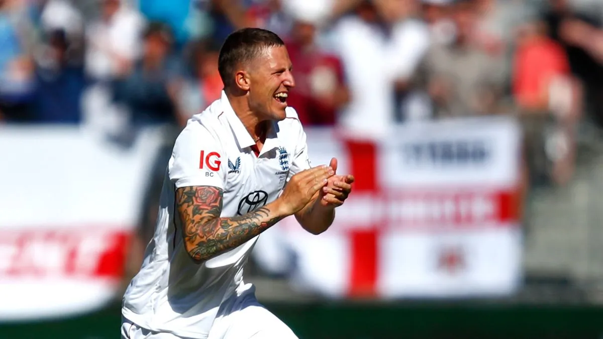Brydon Carse credits Ben Stokes as England overpowers Australia on Day ...