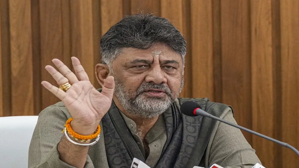 DK Shivakumar condemns ED summons, calls it 'political vendetta' in National Herald Case | India ...