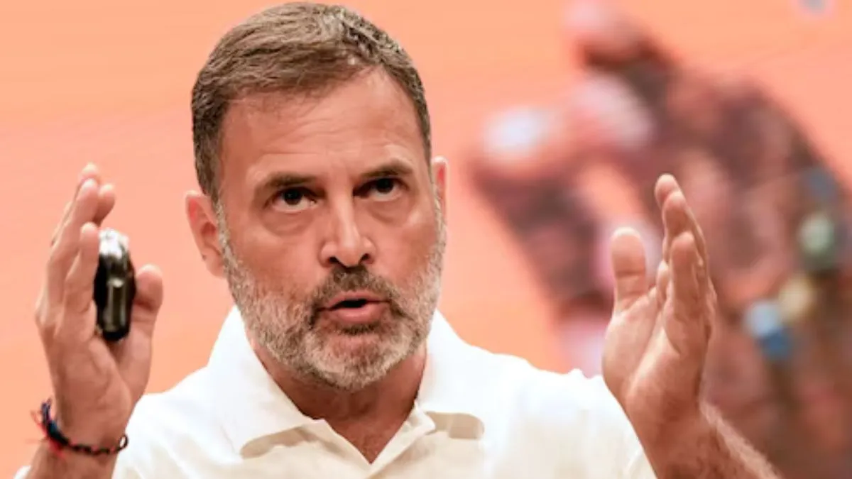 Amid BJP's 'videsh nayak' criticism, Rahul Gandhi departs for London ...