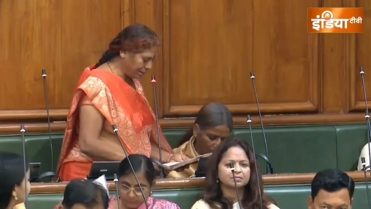 'Main Ishwar se...': JDU MLA Vibha Devi struggles to read oath in Bihar Assembly | WATCH | Bihar ...