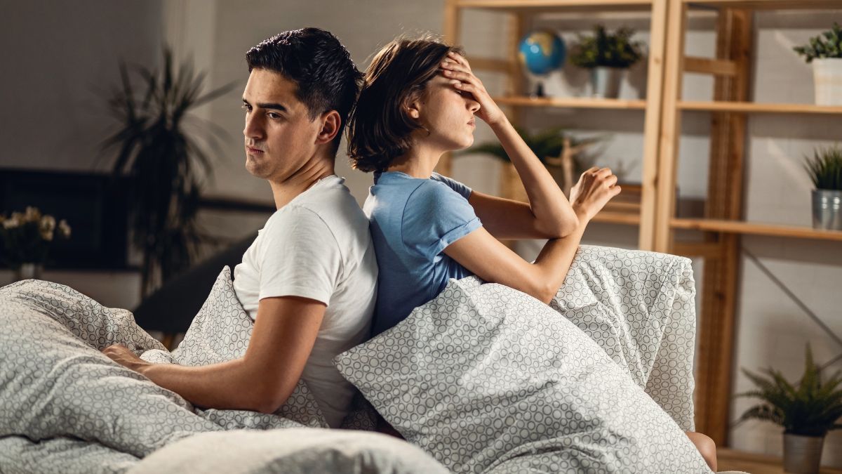 Therapist explains why couples get stuck repeating the same patterns ...