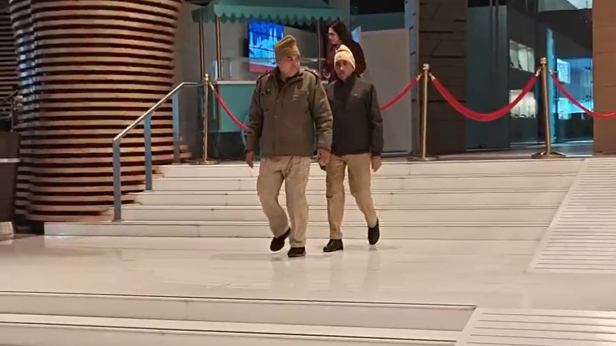 Delhi: 50-year-old man jumps to death from Le Meridien Hotel's 12th ...