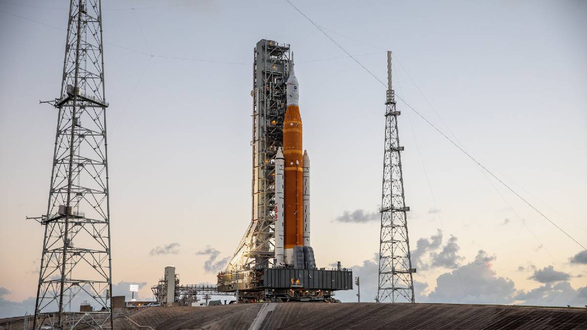 Humans prepare to return to Moon as NASA readies Artemis II crewed ...