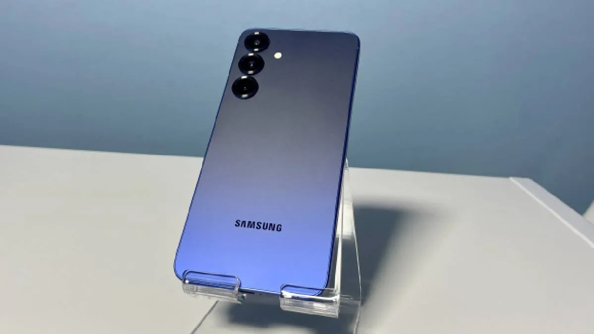 Is government asking for smartphone source code? PIB Fact Check ...