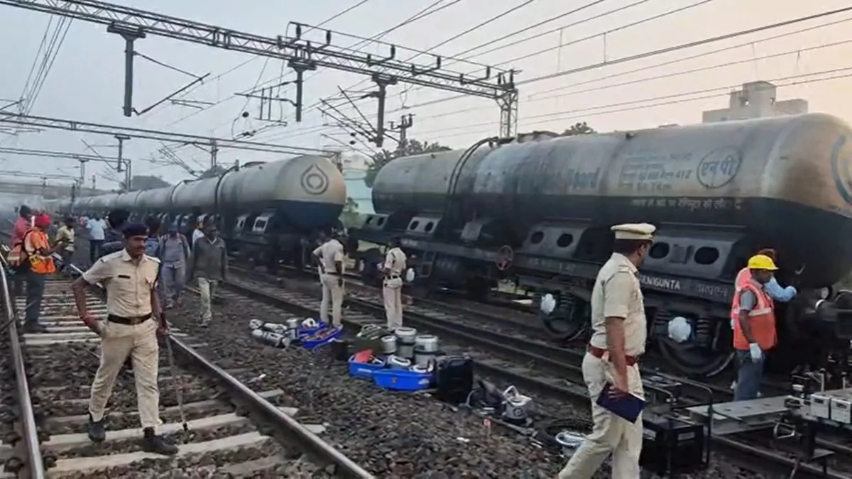 Goods train derails near Kavali station in Nellore, damages track and ...