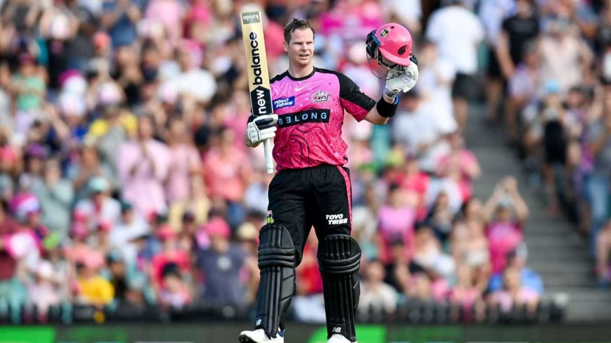 Steve Smith smacks four consecutive sixes, completes century in just 41 ...