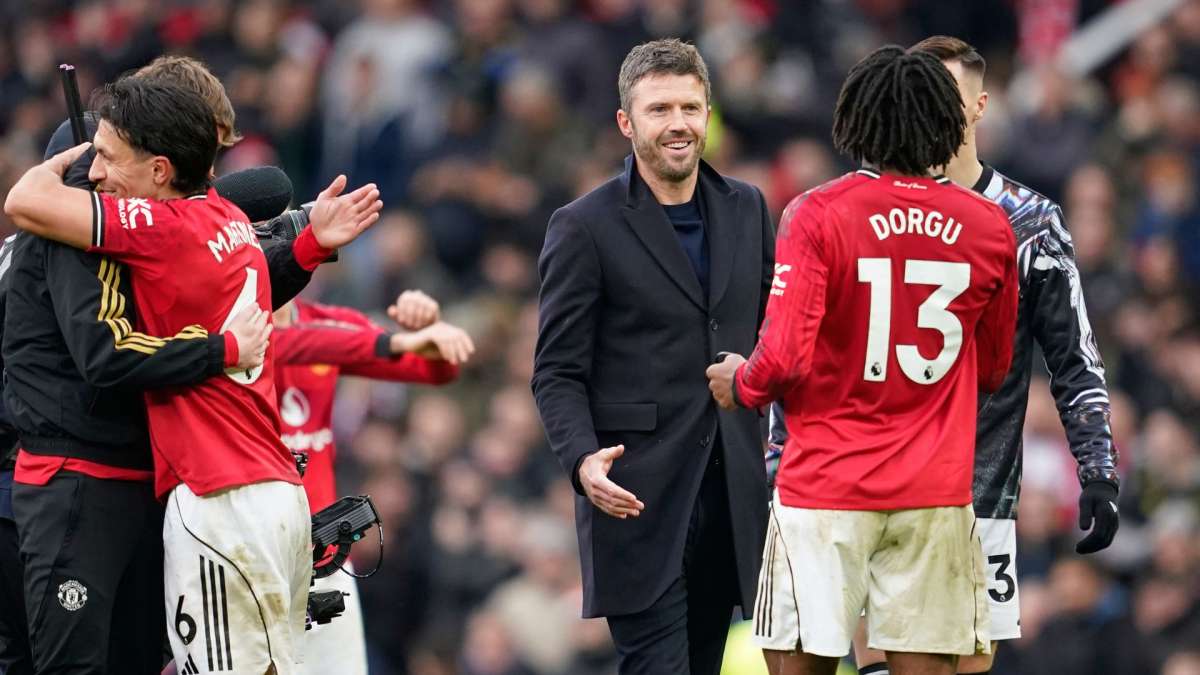 'Consistency is the key': Michael Carrick backs Manchester United to ...