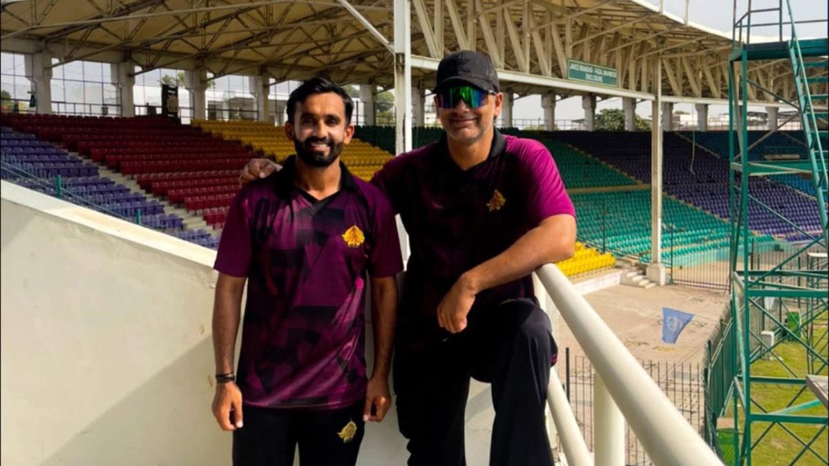 Pakistan's domestic cricket team break 232-year-old world record ...