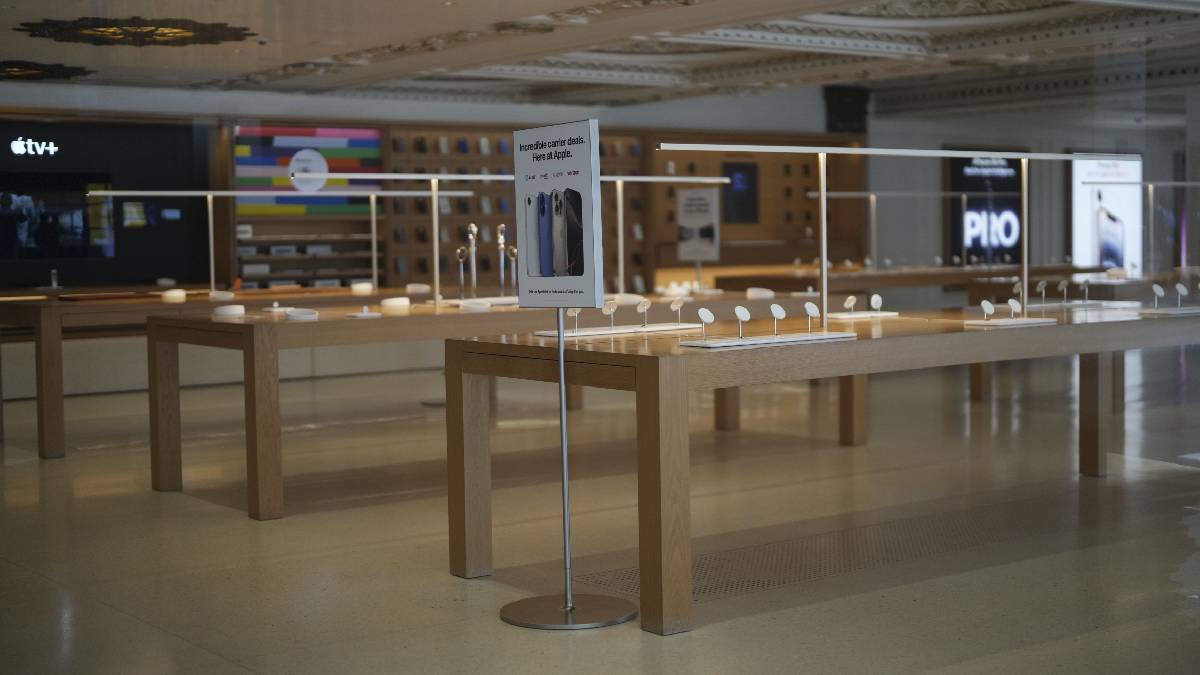 Apple hiring retail managers in Hyderabad, fueling speculation of new ...