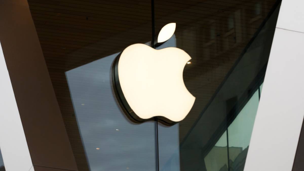 Apple hits record 28% value share in India as premium smartphones ...