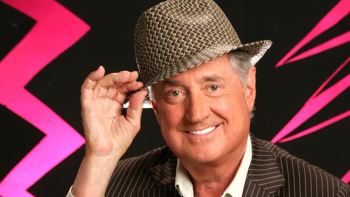 Neil Sedaka, legendary pop hitmaker behind Breaking Up Is Hard to Do ...