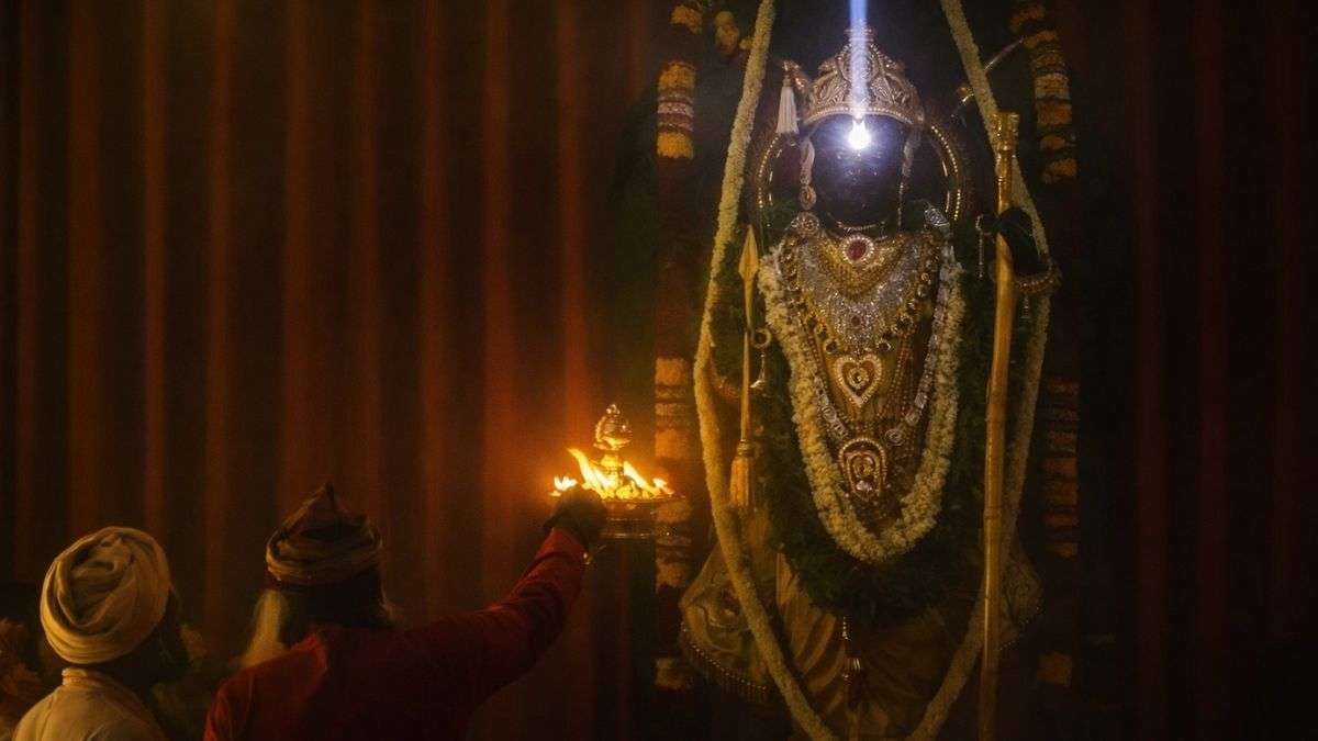 Ram Navami 2026 witnesses grand Surya Tilak at Ayodhya's Ram Temple ...