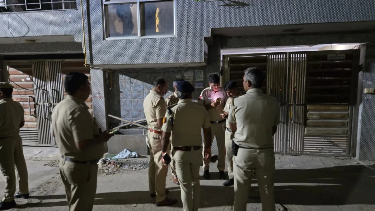 Two brothers found dead in rented house in Dwarka, murder suspected ...