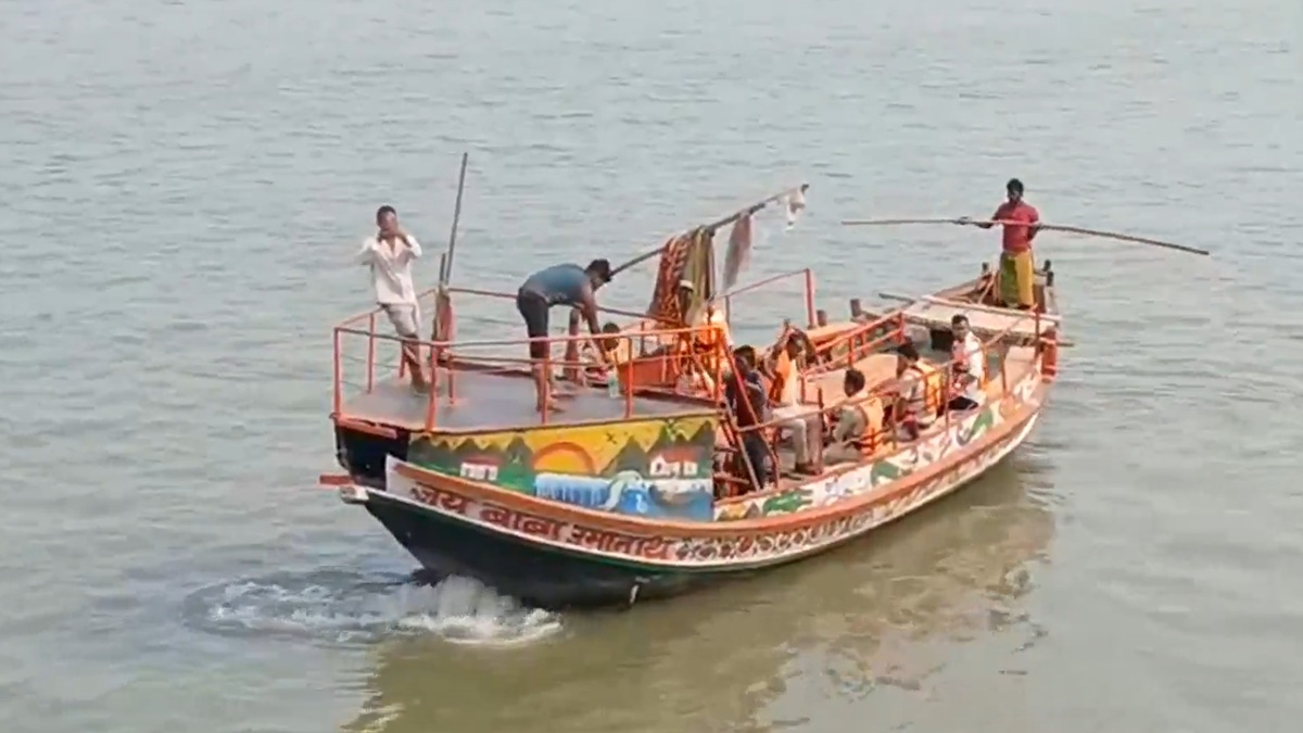Bihar: Several feared dead after boat capsizes in Ganga River near ...