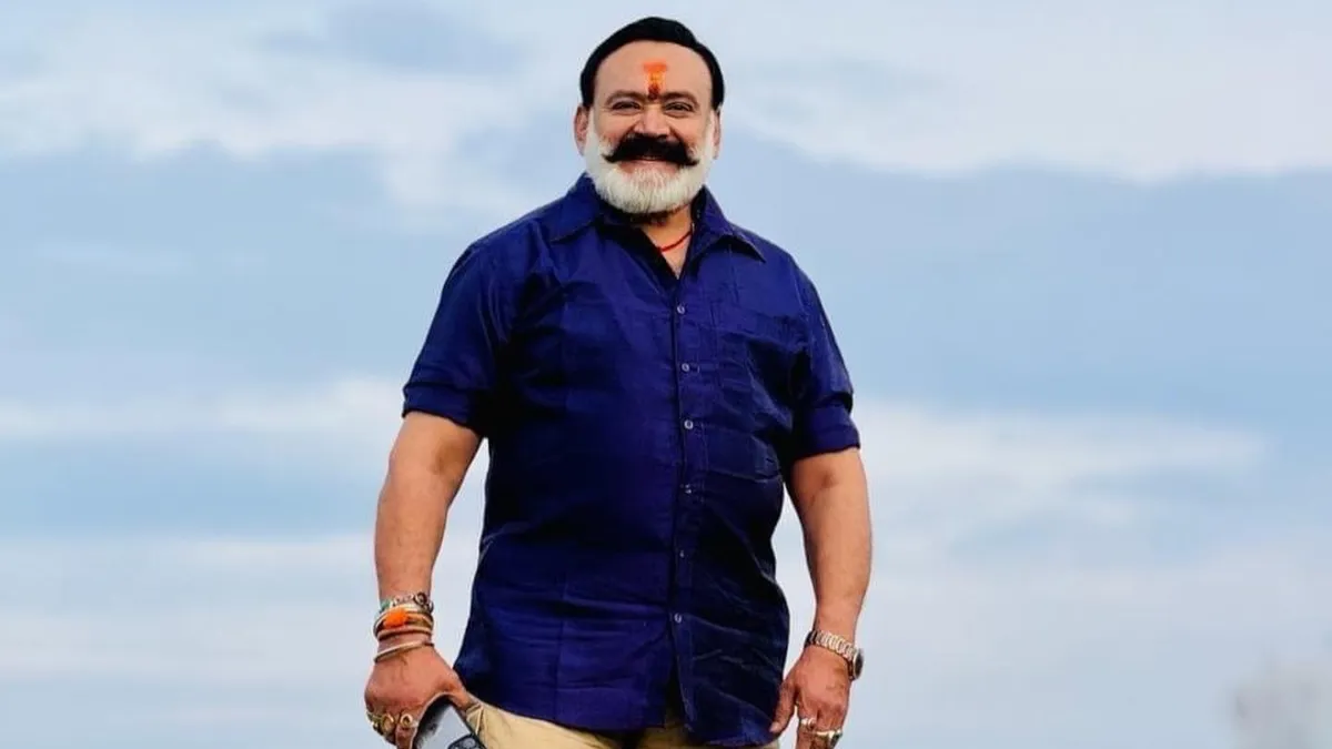 Santhosh Nayar, popular Malayalam actor, dies in road accident; wife ...