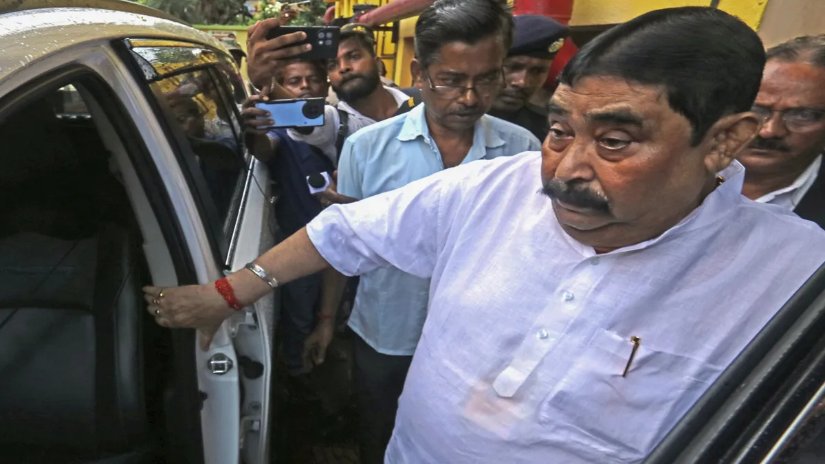Will Anubrata Mondal be next to join TMC rebel group? Veteran leader ...