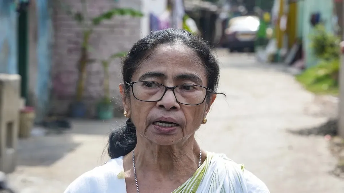 FIR against Mamata Banerjee over remarks on Osman Hadi murder, Amit ...