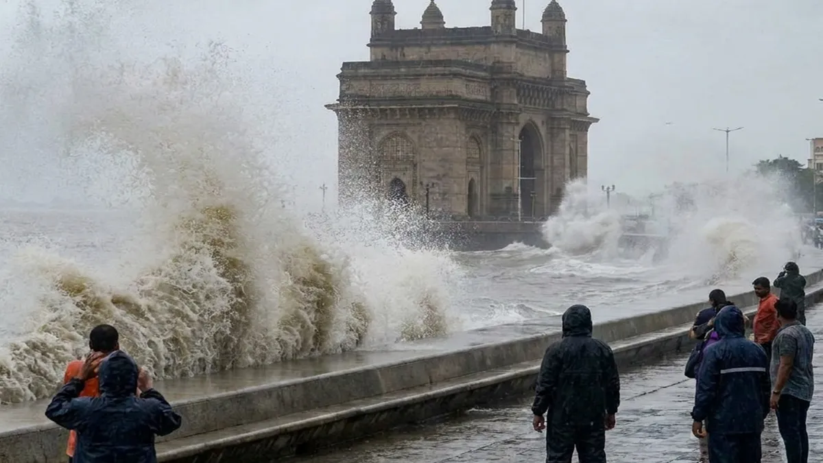 Mumbai to witness 24 high tides above 4.5 metres in monsoon this year ...