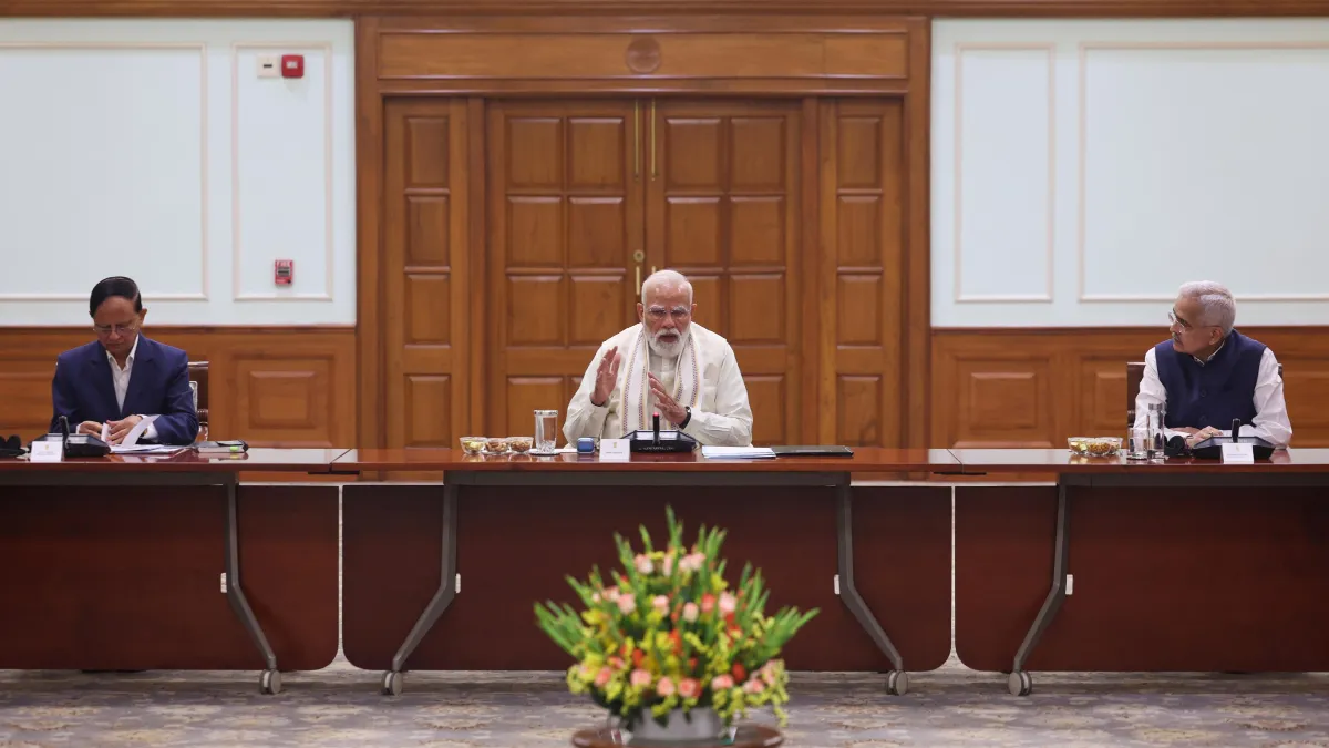 'Improve ease of living, focus on reforms': Inside PM Modi's Economic ...
