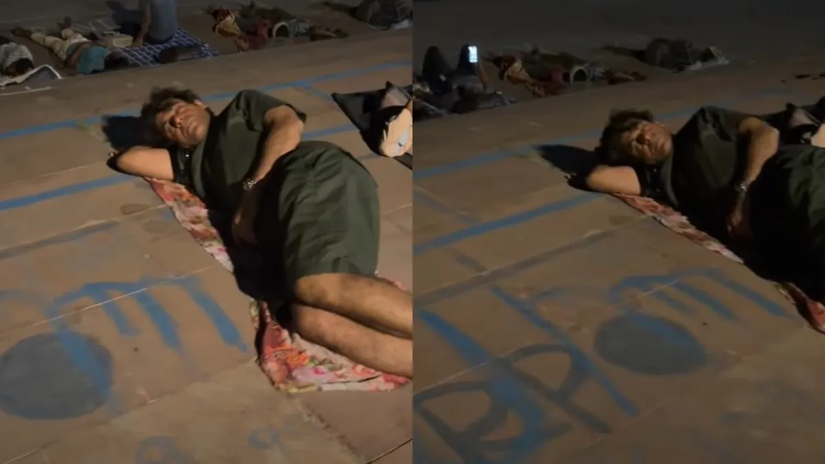 Sunil Grover sleeps among the crowd at Ganga ghat, internet praises his ...