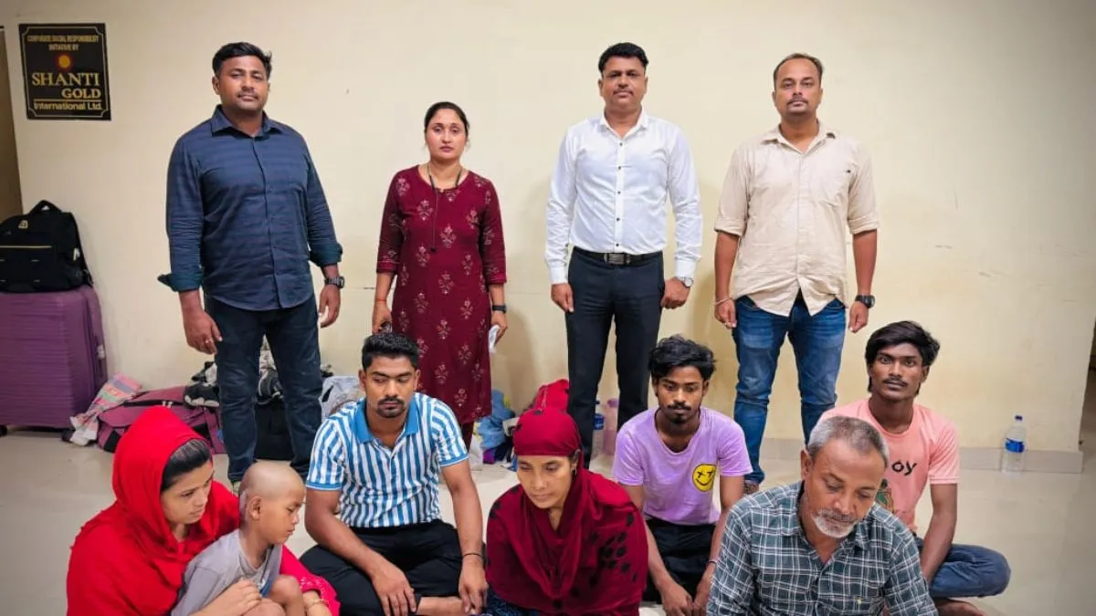 Maharashtra police bust illegal immigration network, 7 Bangladeshi ...