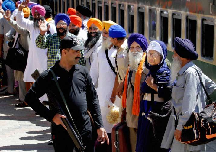 2,100 Indian Sikhs arrive in Pakistan to attend Baisakhi Festival ...