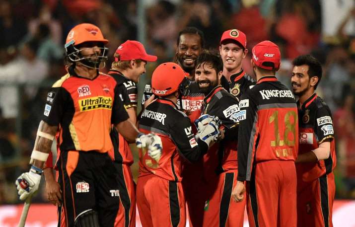 IPL 2016: De Villiers, Kohli star in RCB's resounding win over ...
