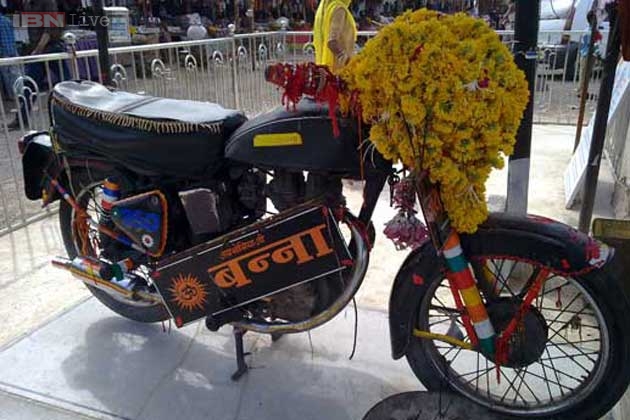 Ghost or Odd God! Know why villagers worship Royal Enfield bike in ...