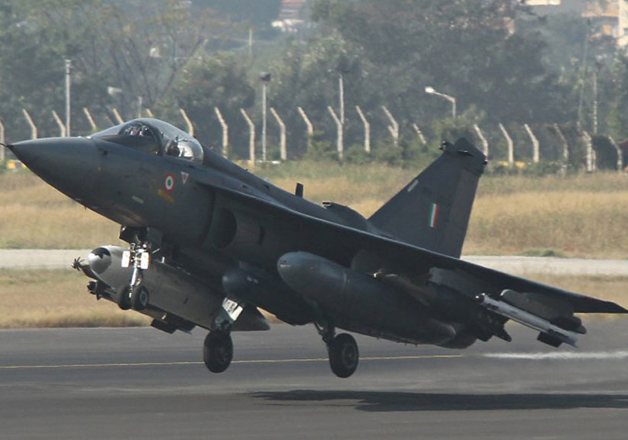 First Tejas squadron to fly before Diwali, says Manohar Parrikar ...
