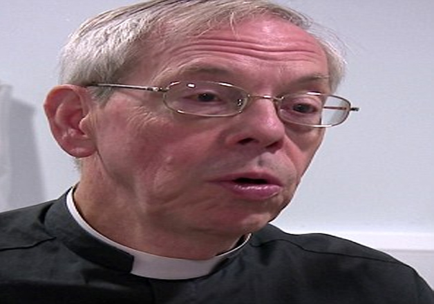 World's first robotic eye surgery carried out by surgeons in Britain ...