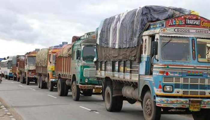 About 2 lakh heavy diesel vehicles go off roads in Delhi from today ...