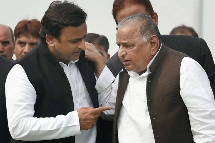 Akhilesh declares new UP unit chief; Mulayam expels Kiranmoy Nanda ...