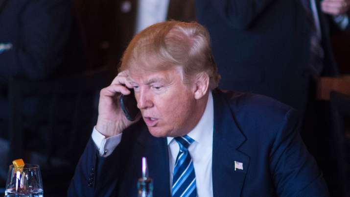 US President Donald Trump still using his ‘old, unsecured Android phone ...