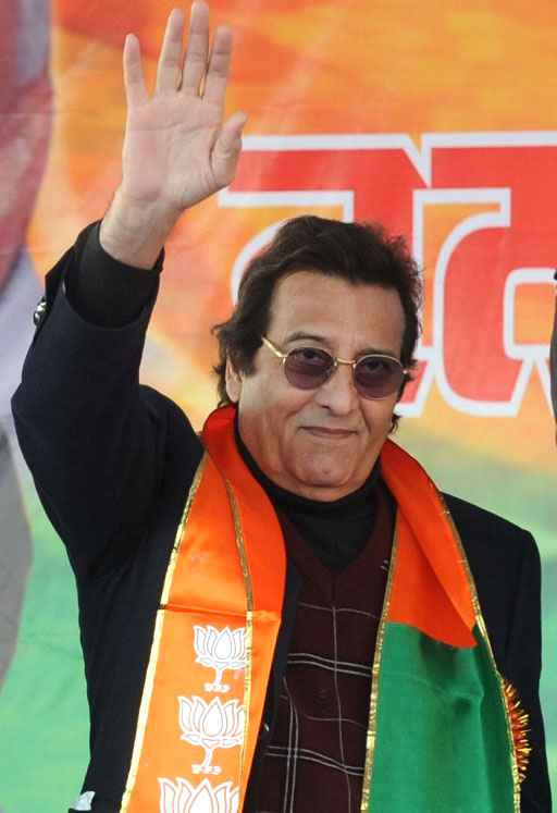 Vinod Khanna will be missed for Mere Apne and Achanak performances ...