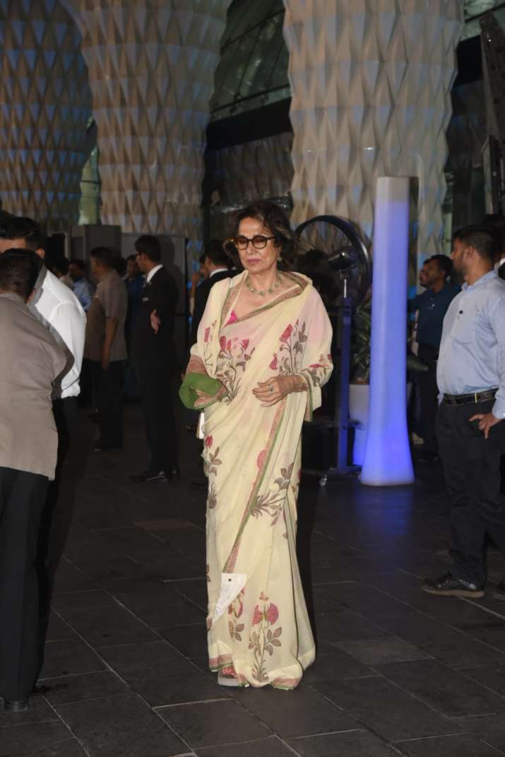 Krishna Raj Kapoor prayer meet: Amitabh Bachchan, Riddhima Kapoor Sahni ...