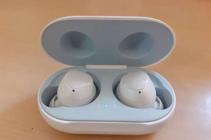 Samsung Galaxy Buds Review: Great wireless earbuds that sound ...