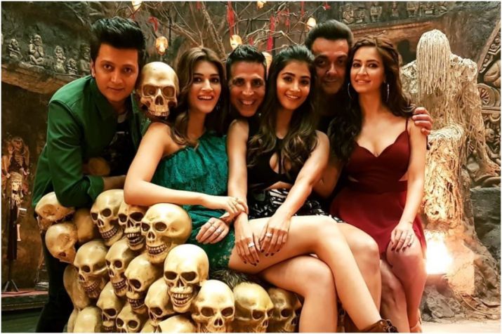Housefull 4 Movie Posters: Kriti Kharbanda is here as Rajkumari Meena ...
