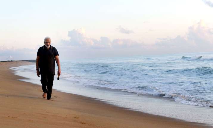 Video shows PM Narendra Modi plogging on Mamallapuram beach ahead of ...