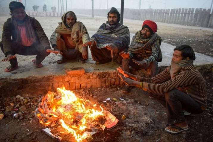 19 Delhi-bound trains delayed due to fog; coldwave continues in Punjab ...