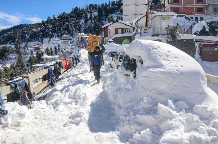 In Pictures: Kullu, Manali covered in snow as heavy snowfall lashes ...
