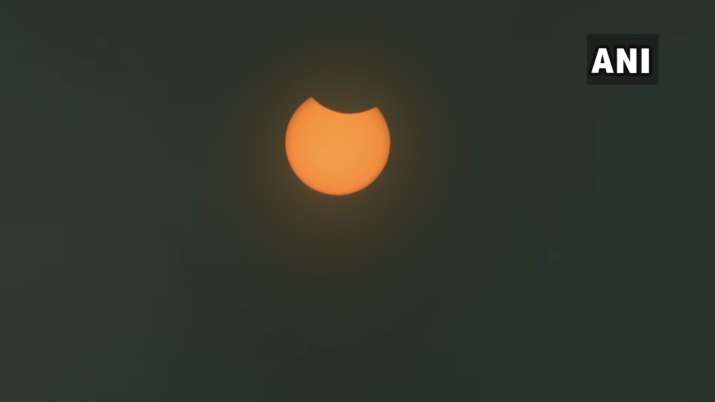 Solar Eclipse 2020: Live Updates photos videos surya grahan 2020 time ...