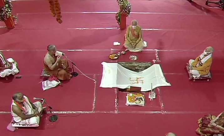 Ayodhya Ram Mandir Bhoomi Pujan Live Updates Muhurat Time Pm Modi Yogi
