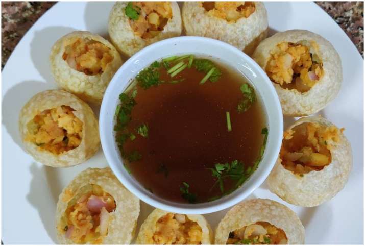 Holi 2021: Gujiya, gol gappe to dahi bhalle, recipes of mouth-watering ...