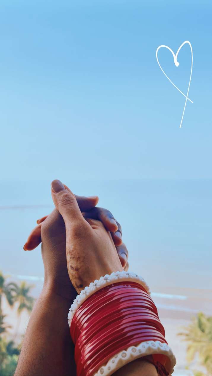 Katrina Kaif finds 'home' in Vicky Kaushal, shares hand-in-hand photo ...