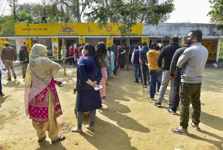 UP Election 2022 65.16% voter turnout till 6 pm on Day 1 voting phase 1 ...