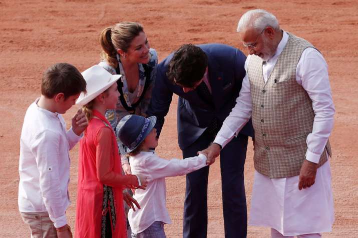 5 times when PM Modi's infinite love for kids won hearts | 8 Years of ...